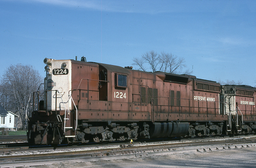 EMD SD9
