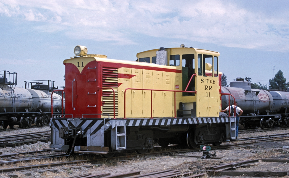 GE 45T_Off-Center Cab